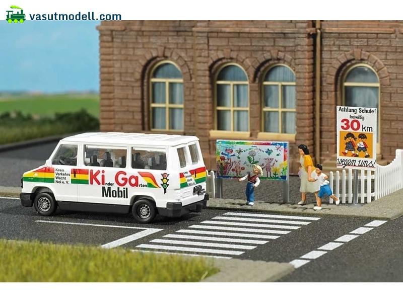 H0 modellek - kiegészítők - H0 figurák (emberek, állatok) - vasutmodell.com